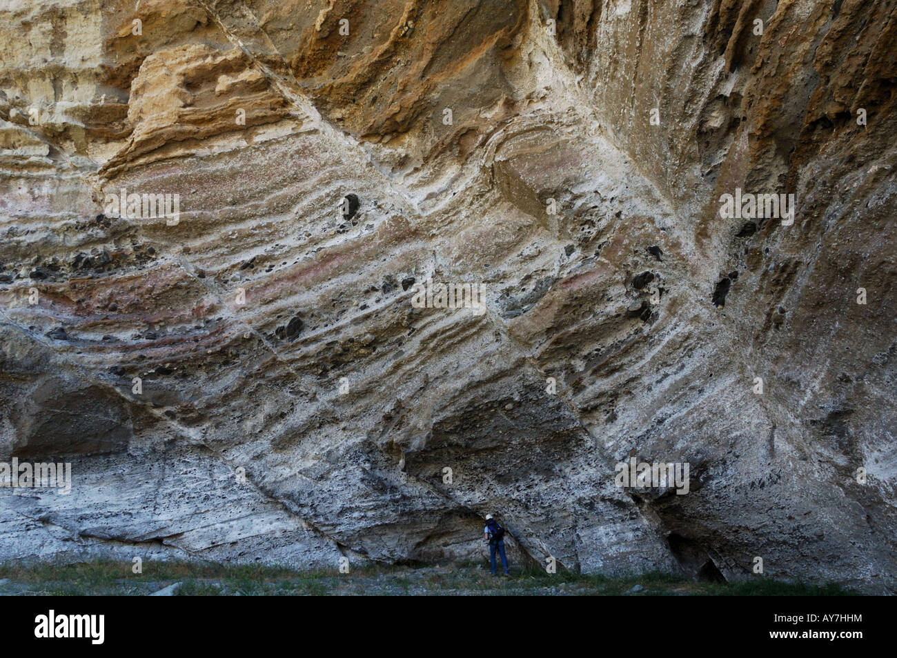 Large faults and fractures cut across sandstone and shale. Southern ...