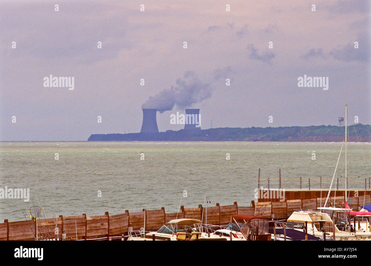 Perry nuclear plant lake erie hi-res stock photography and images - Alamy