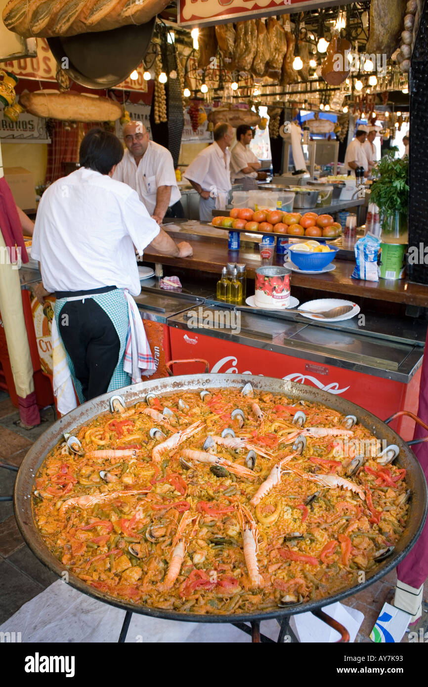 Food stall fuengirola feria spain tent hi-res stock photography and ...