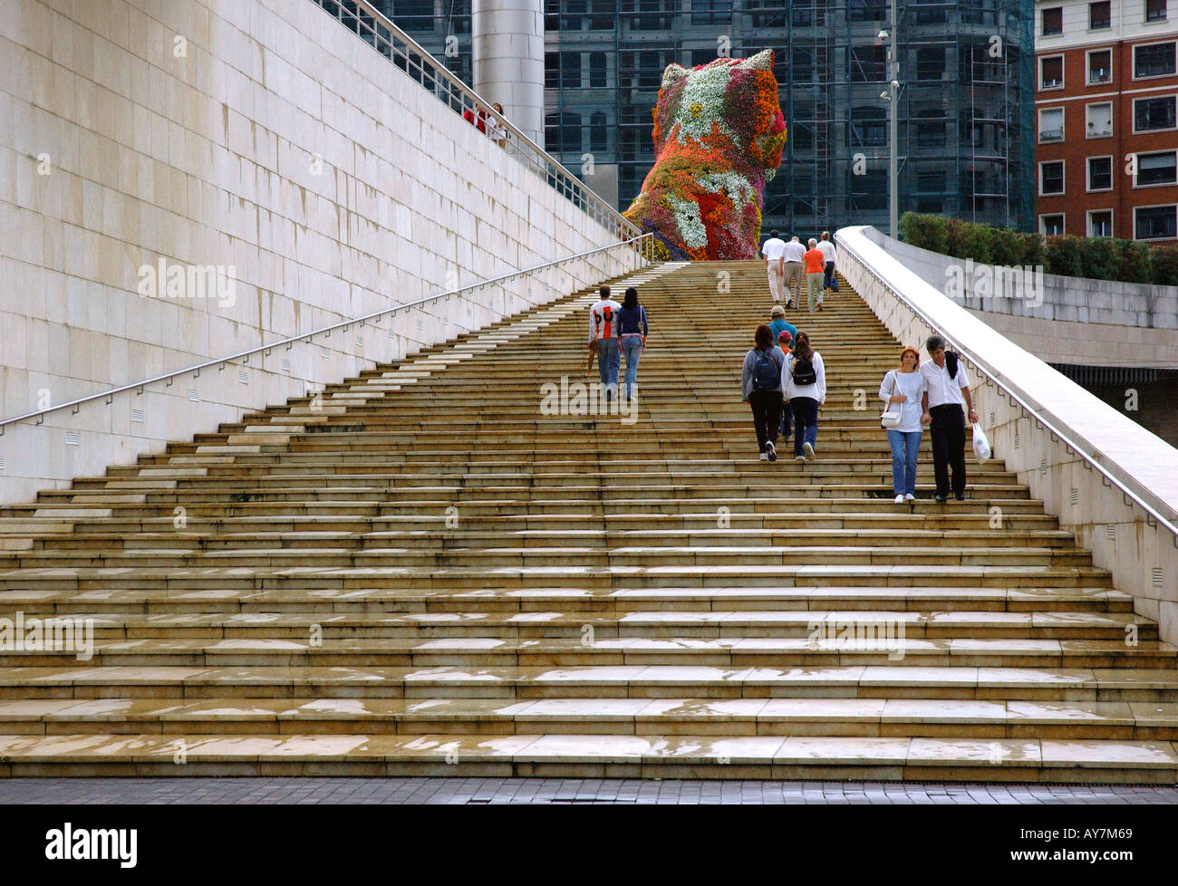 Guggenheim bilbao spain stairs hi-res stock photography and images - Alamy