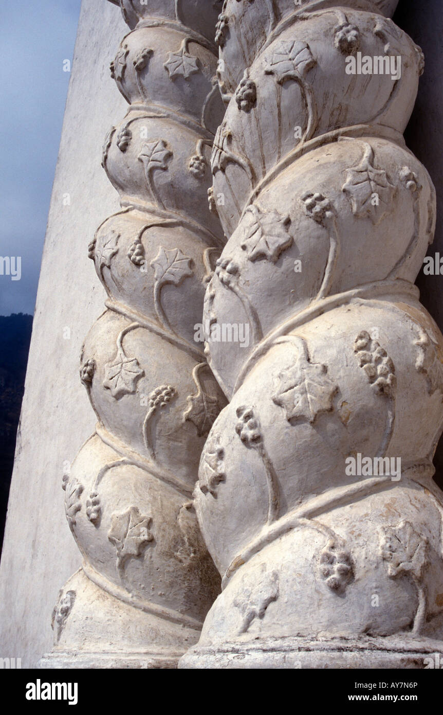 Solomonic column hi-res stock photography and images - Alamy