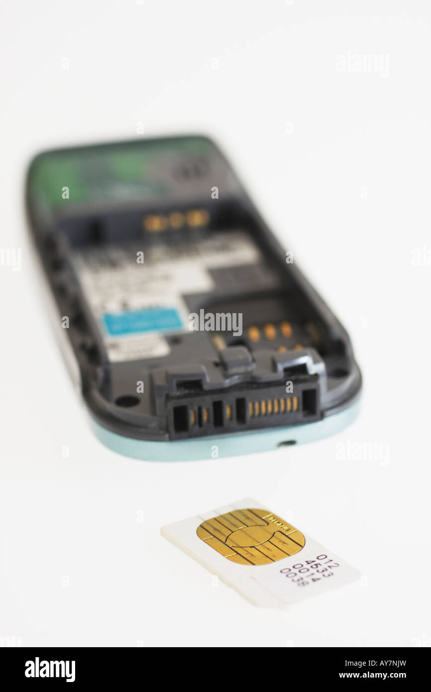 Sim card on cell hi-res stock photography and images - Alamy