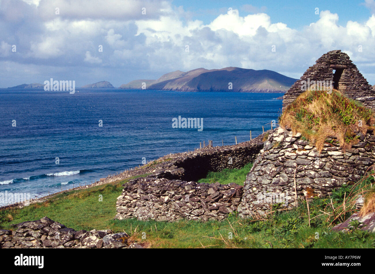 dingle peninsula county kerry ireland beehive ancient dwelling slea ...