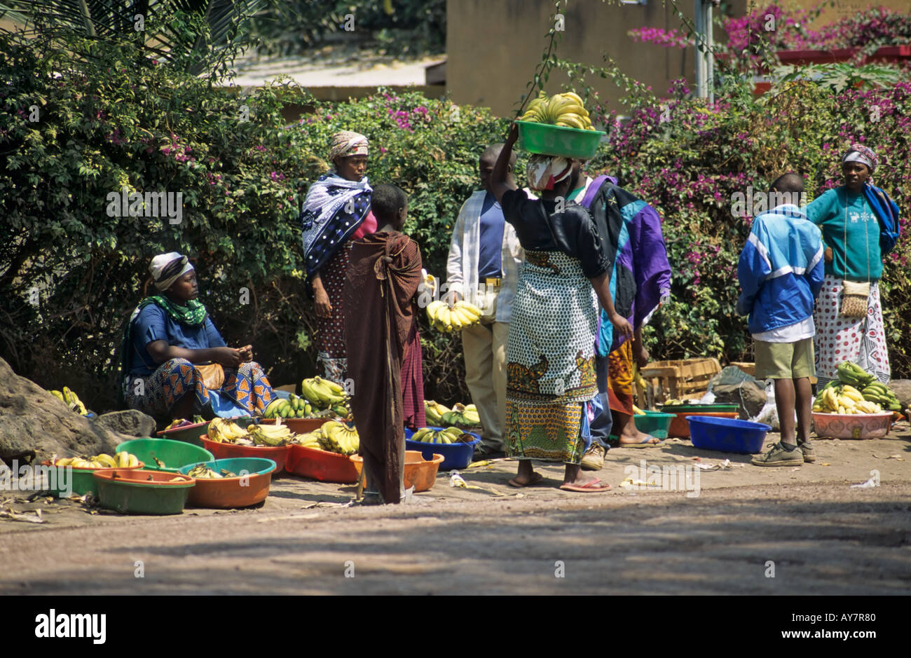 Mto wa mbu market hi-res stock photography and images - Alamy