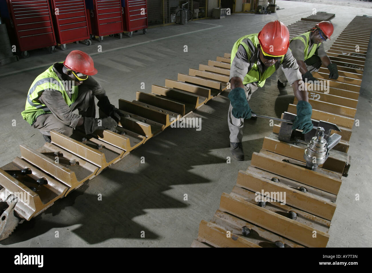 Mine maintenance workshop hi-res stock photography and images - Alamy