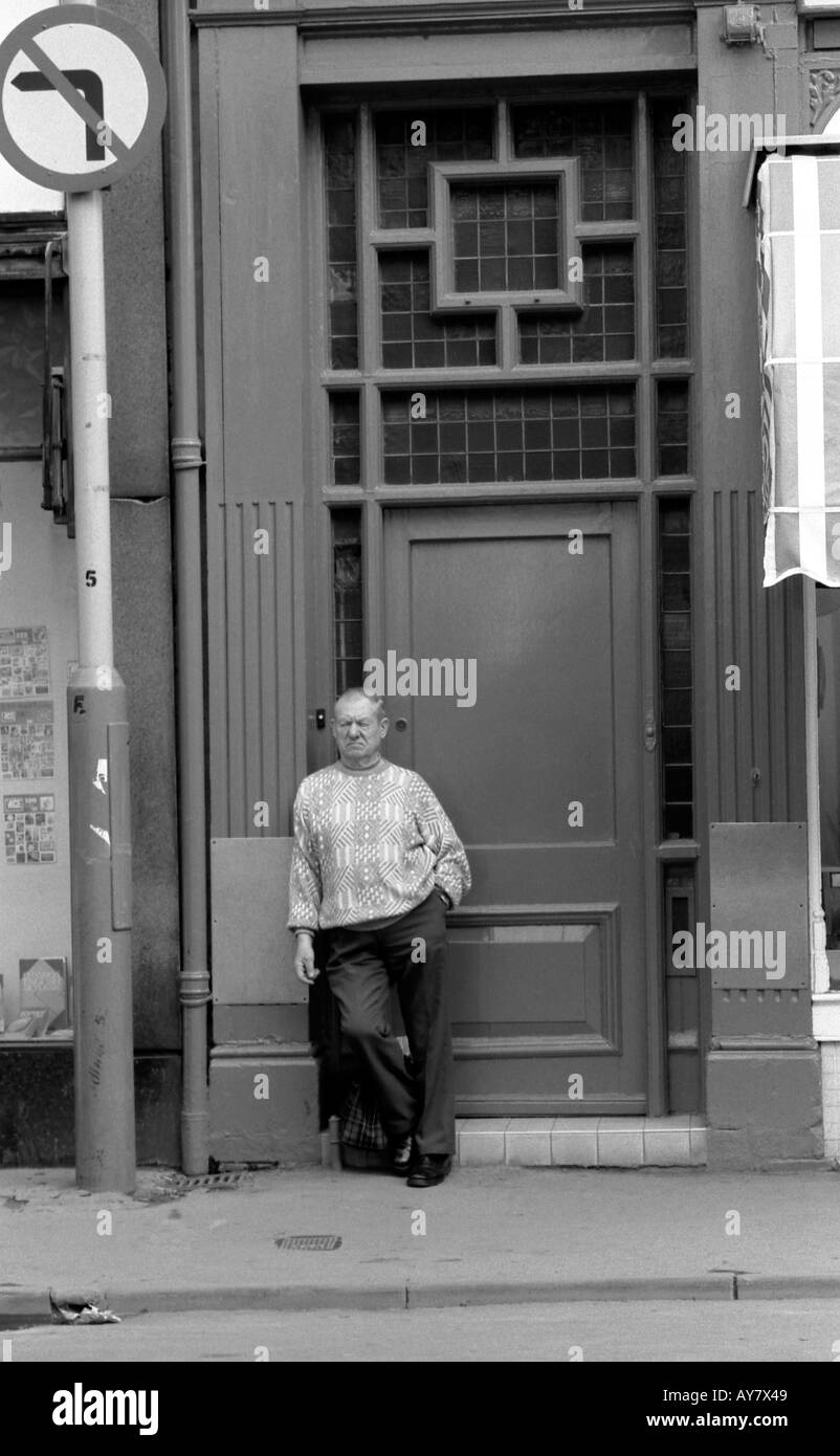 Door jamb hi-res stock photography and images - Alamy