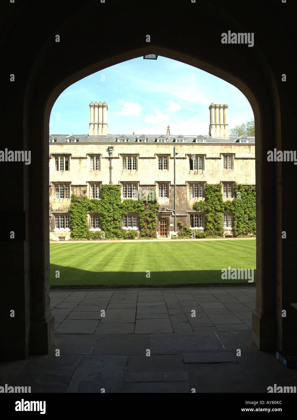 Jesus college quad hi-res stock photography and images - Alamy