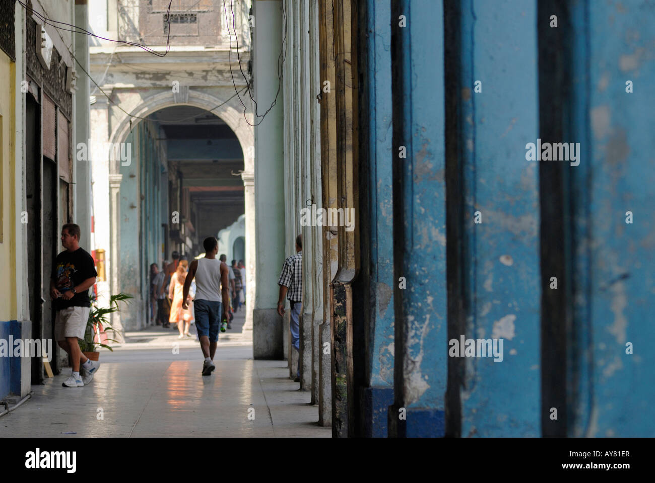 A run-down arcade in Havana, Cuba April 2007 Stock Photo - Alamy
