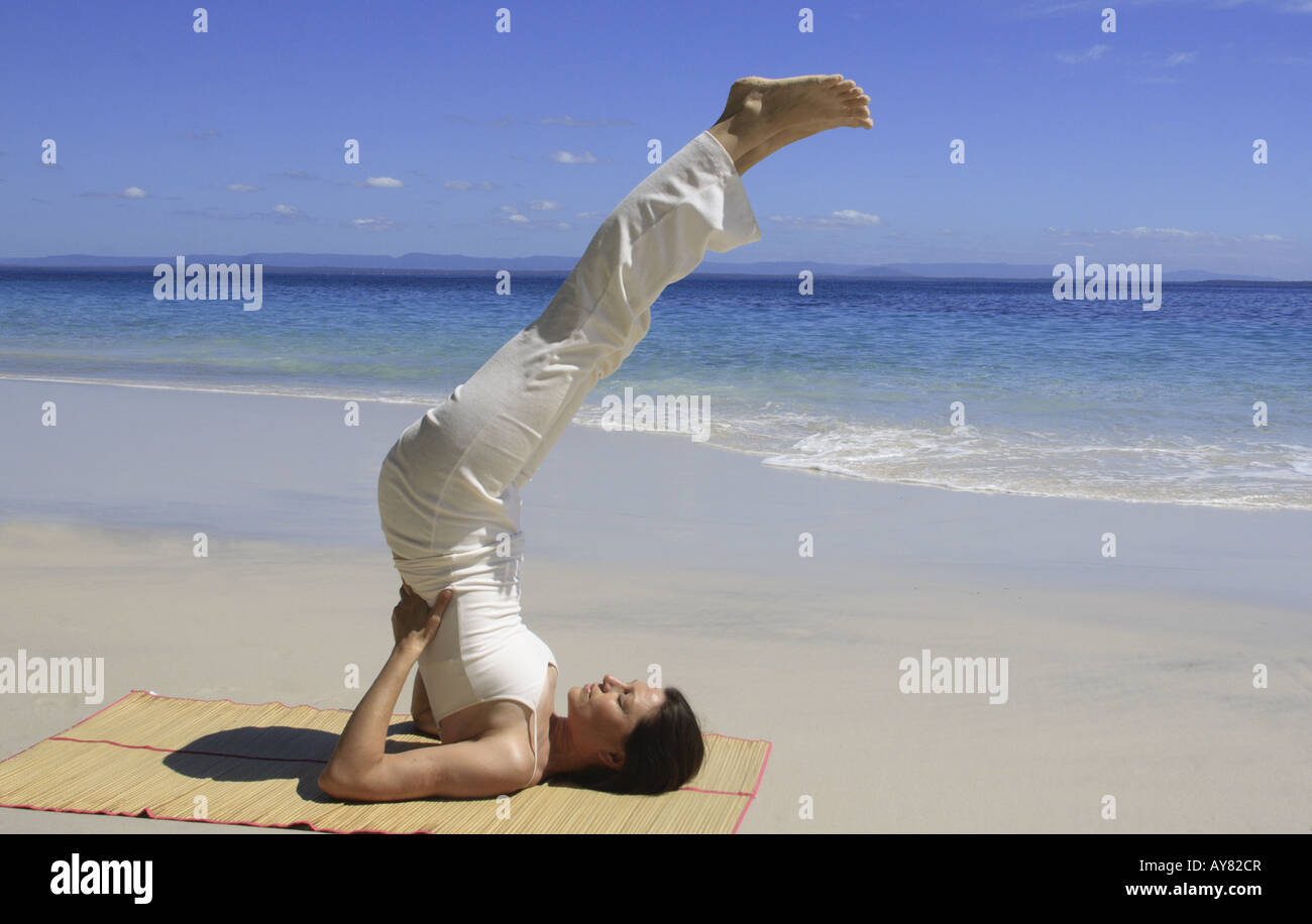 Half Shoulder Stand Stock Photos & Half Shoulder Stand Stock Images - Alamy
