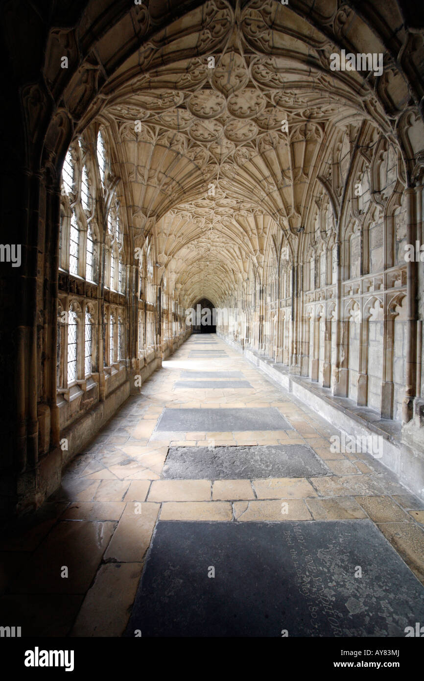 Gloucester cathedral cloister hi-res stock photography and images - Alamy
