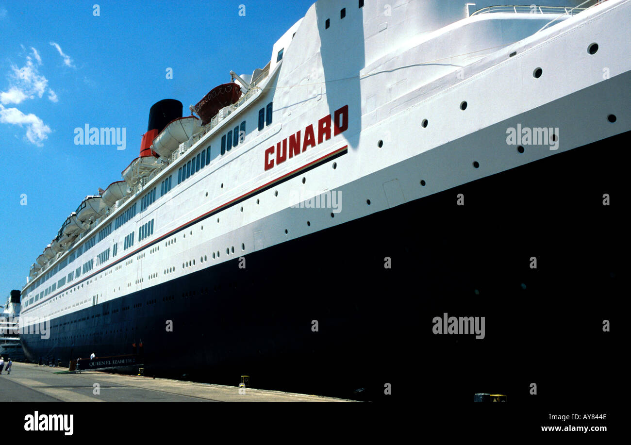 dramatic Side view of The historic trans Atlantic Cruise ship Queen ...