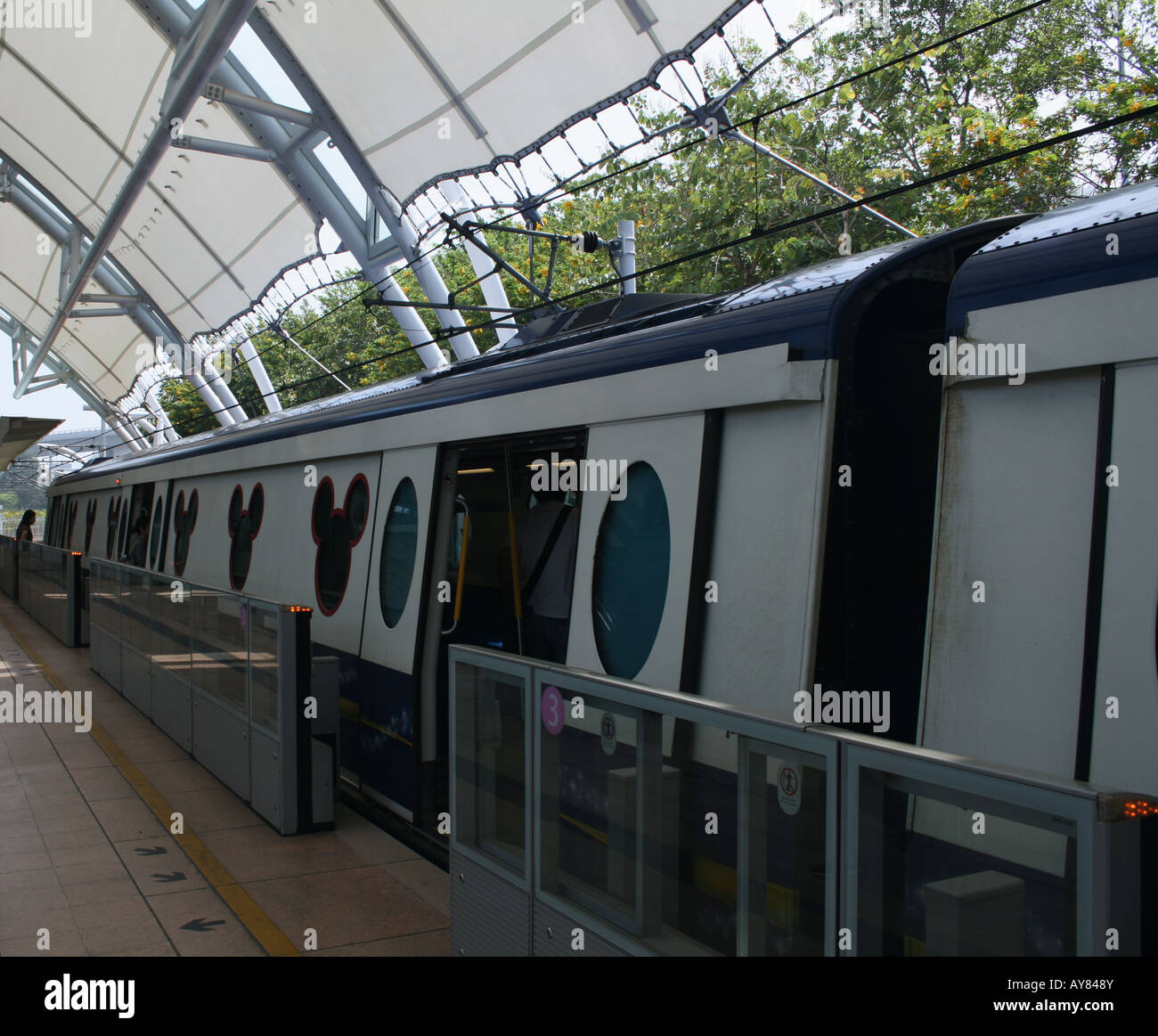 Disneyland mtr station hi-res stock photography and images - Alamy