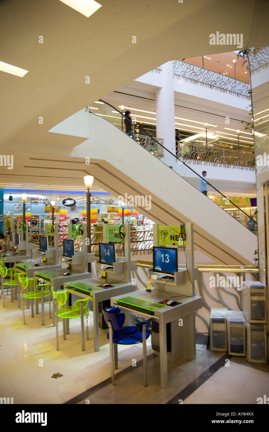 Thailand Bangkok Emporium Shopping Mall Stock Photo - Alamy