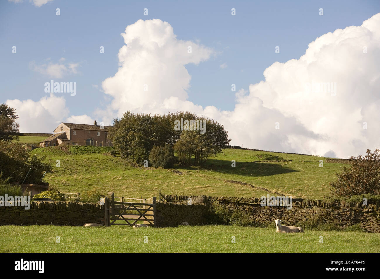 Holme village hi-res stock photography and images - Alamy