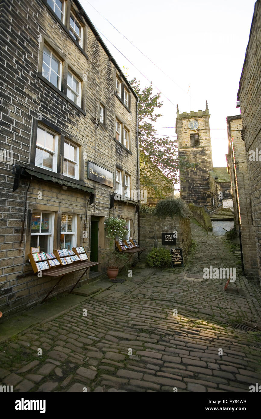 Holmfirth town centre hi-res stock photography and images - Alamy