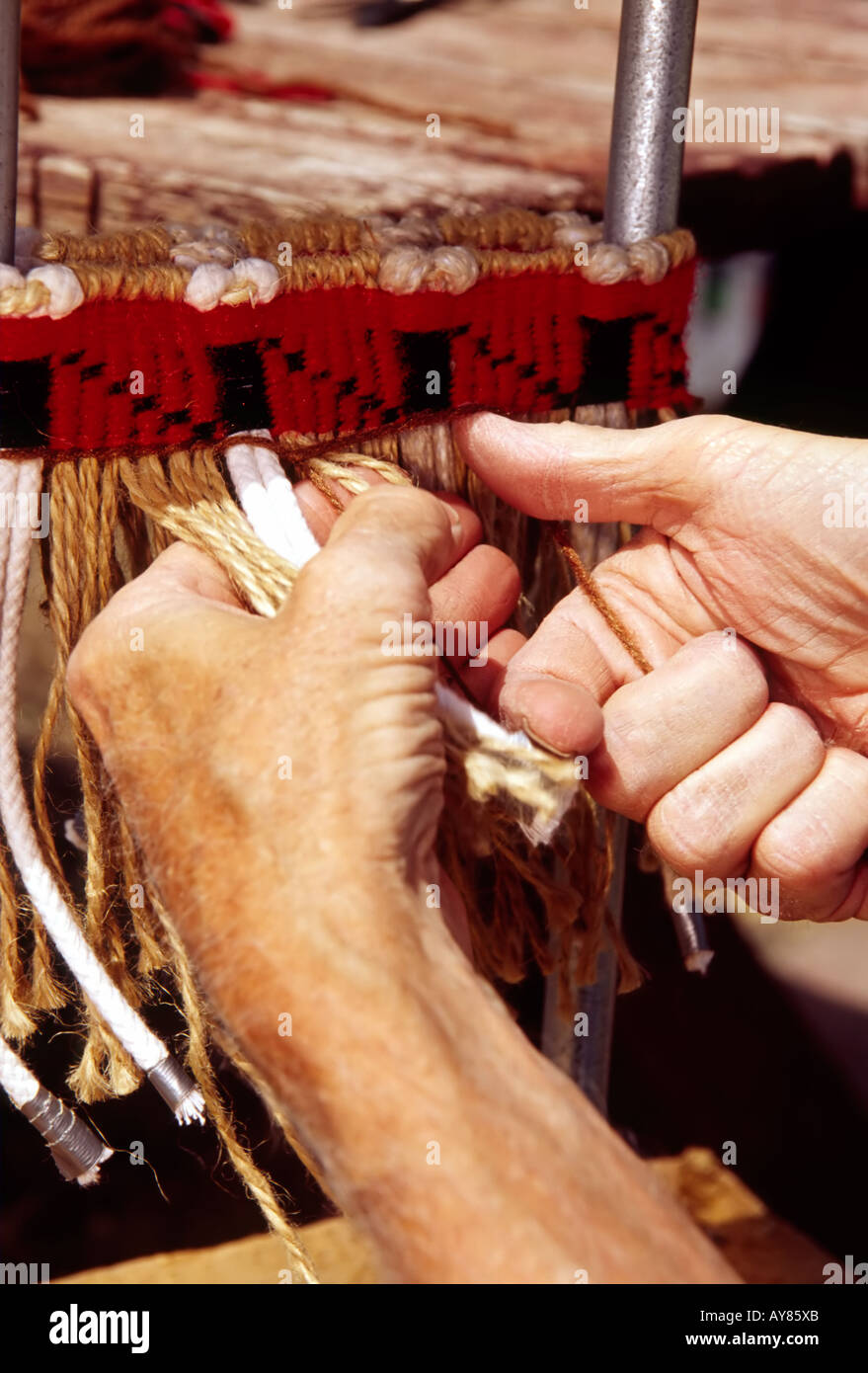 Native american weaver hi-res stock photography and images - Alamy