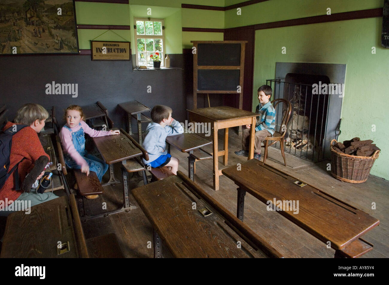 Old classroom ireland hi-res stock photography and images - Alamy