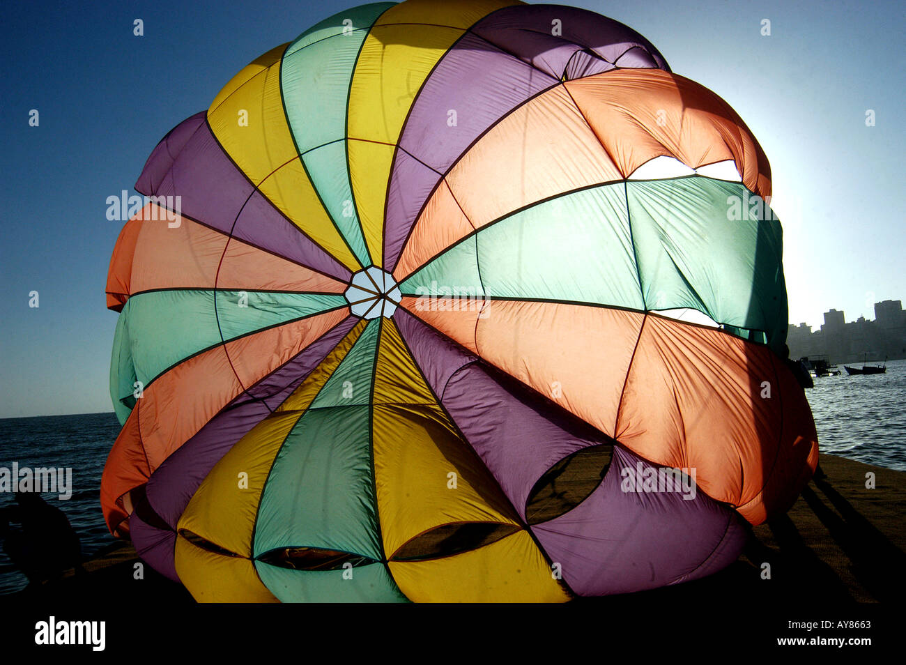 Off bombay coast hi-res stock photography and images - Alamy