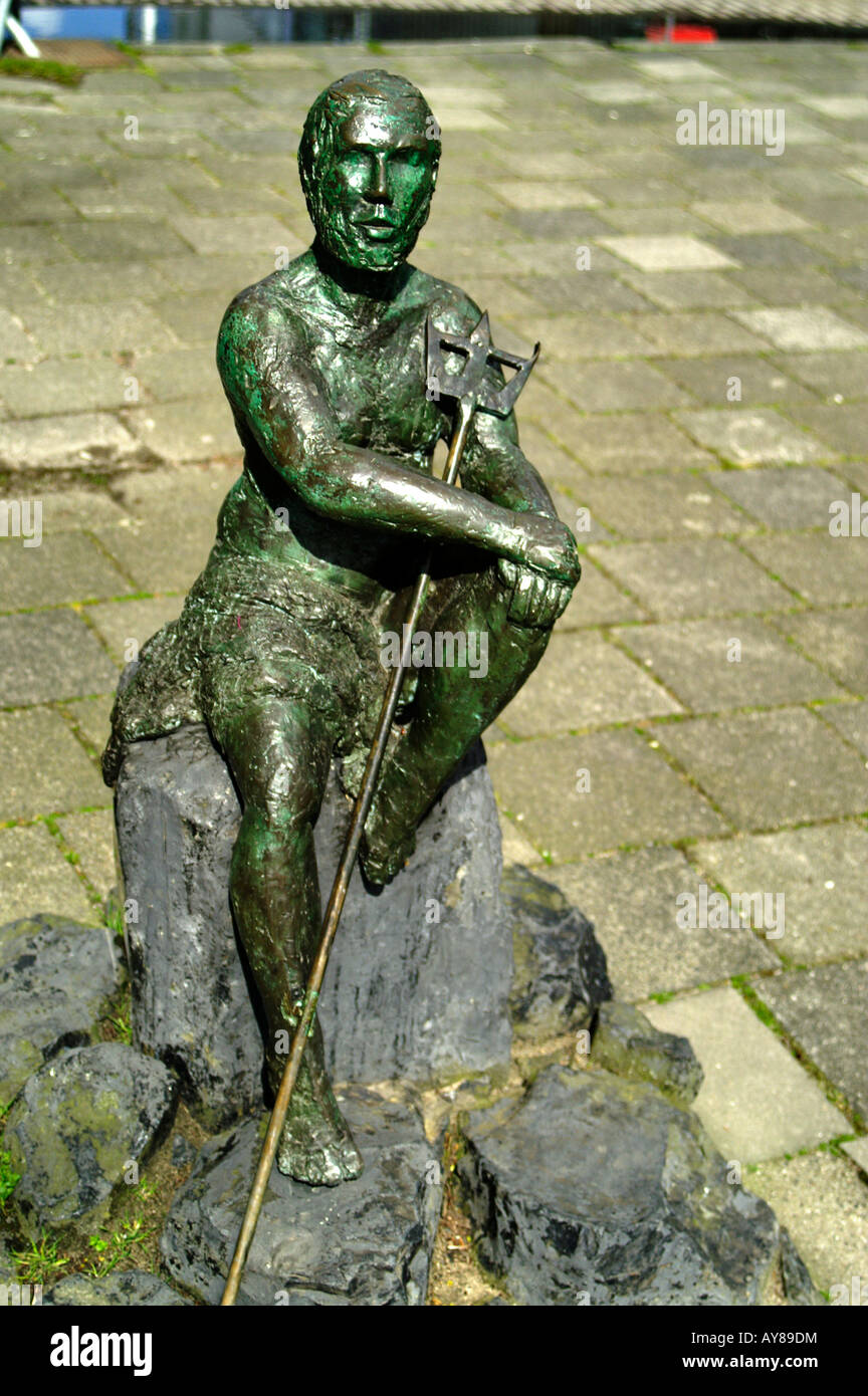 Rotterdam statue hi-res stock photography and images - Alamy
