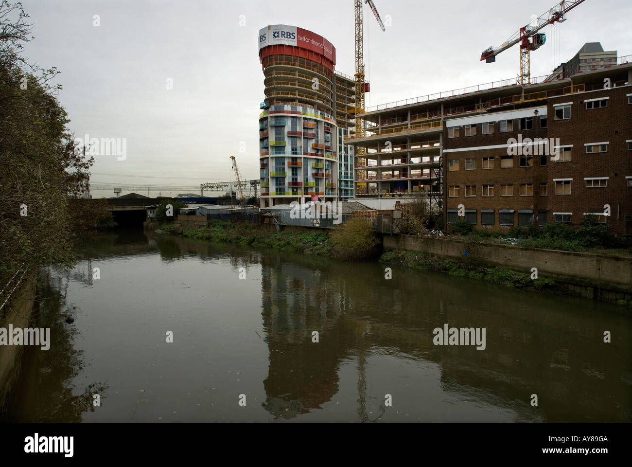 OLYMPIC 2012 SITE LONDON REGENERATION AND AFFORDABLE HOUSING Stock ...