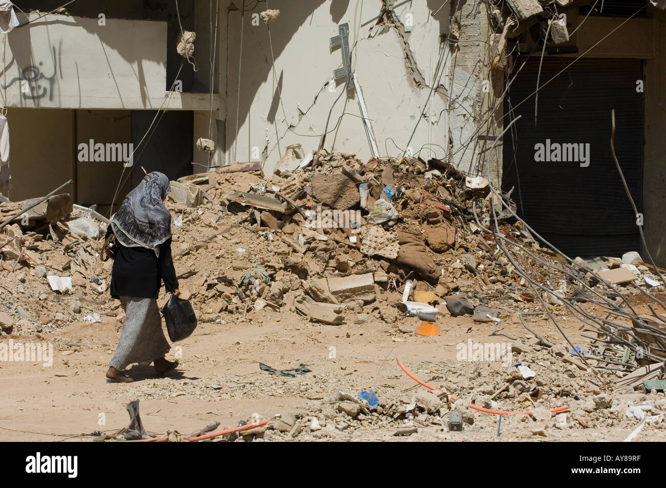 Warzones hi-res stock photography and images - Alamy