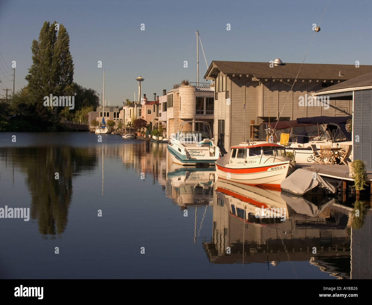 Houseboat community on east side of Lake Union with Space Needle in ...
