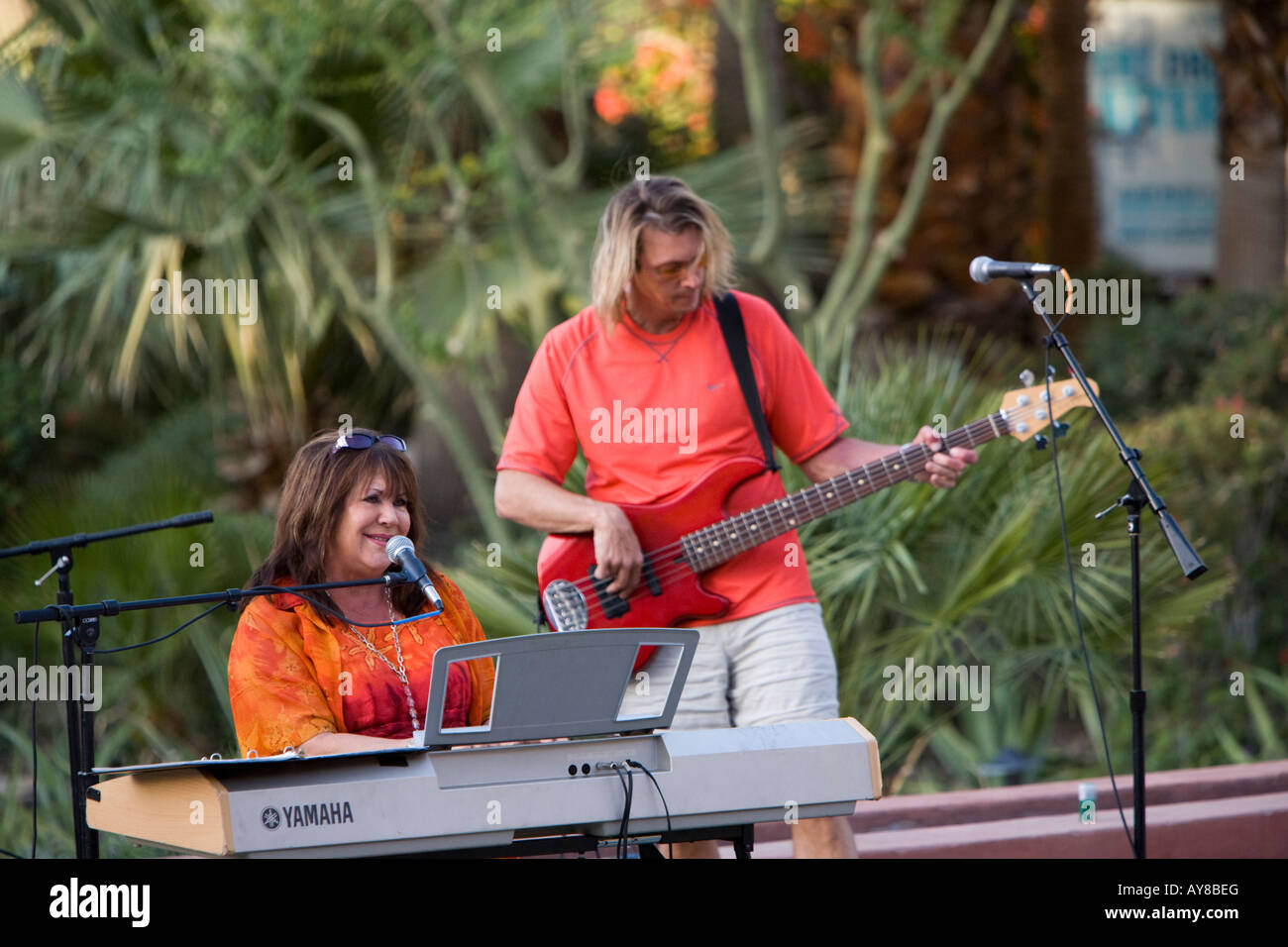 Keyboard Bass Jazz Musicians Stock Photo - Alamy