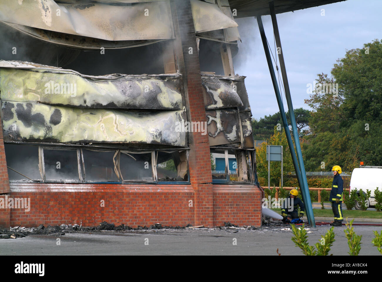 Factory fire hi-res stock photography and images - Alamy