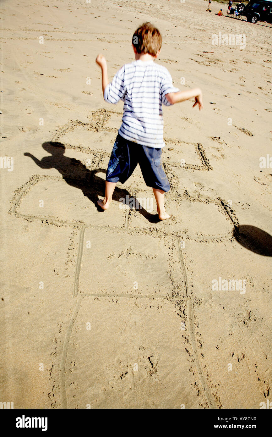 Hopscotch woman hi-res stock photography and images - Alamy