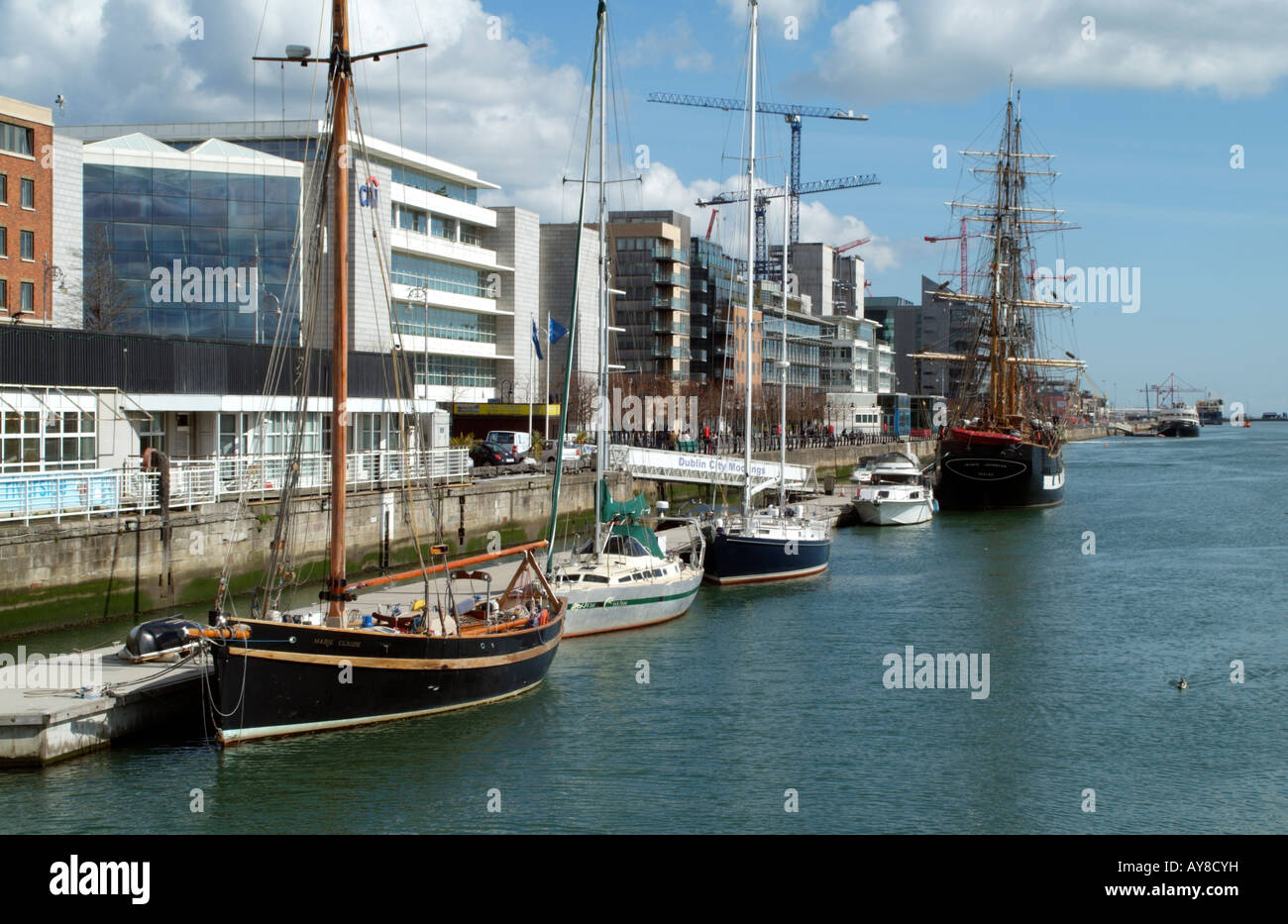 Waterfront building on the river liffey hi-res stock photography and ...