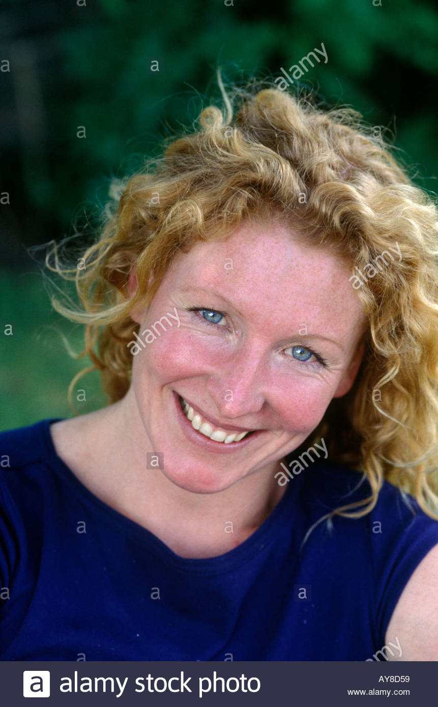 Charlie Dimmock Stock Photos & Charlie Dimmock Stock Images - Alamy