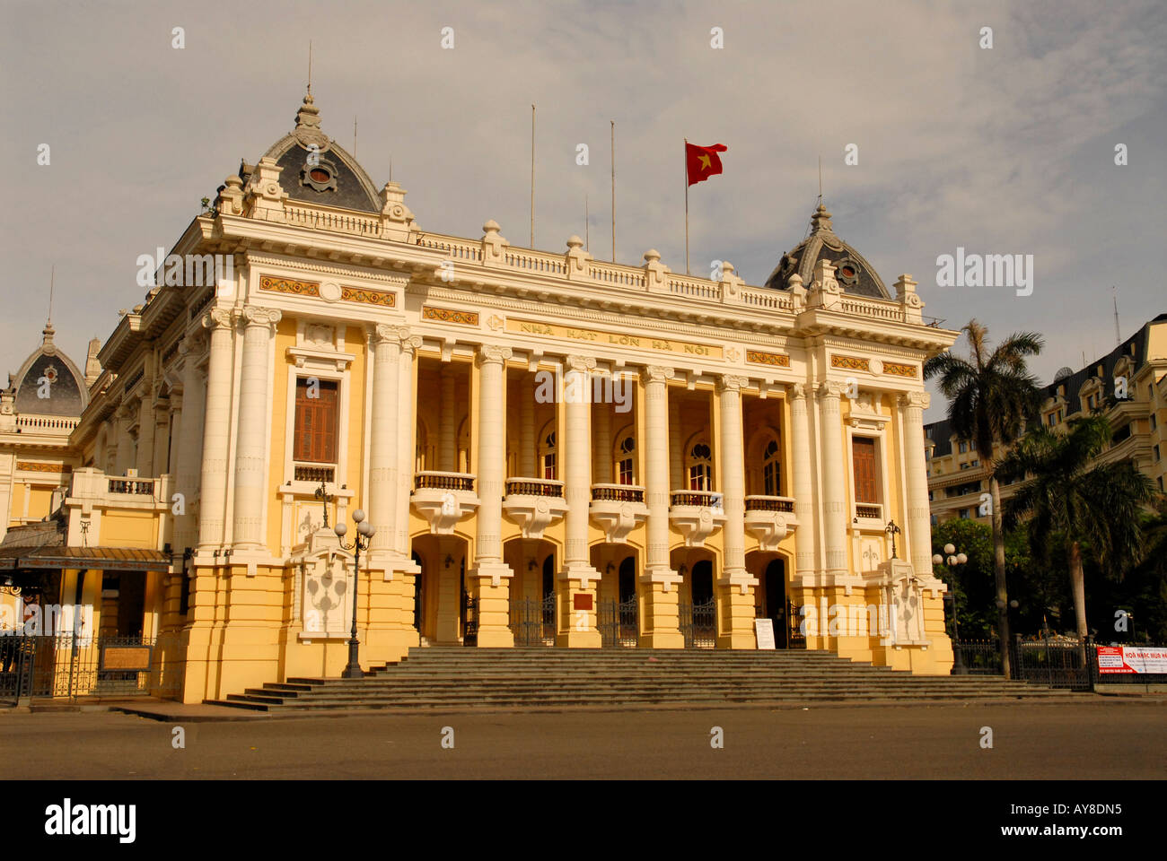Hanoi monuments hi-res stock photography and images - Alamy
