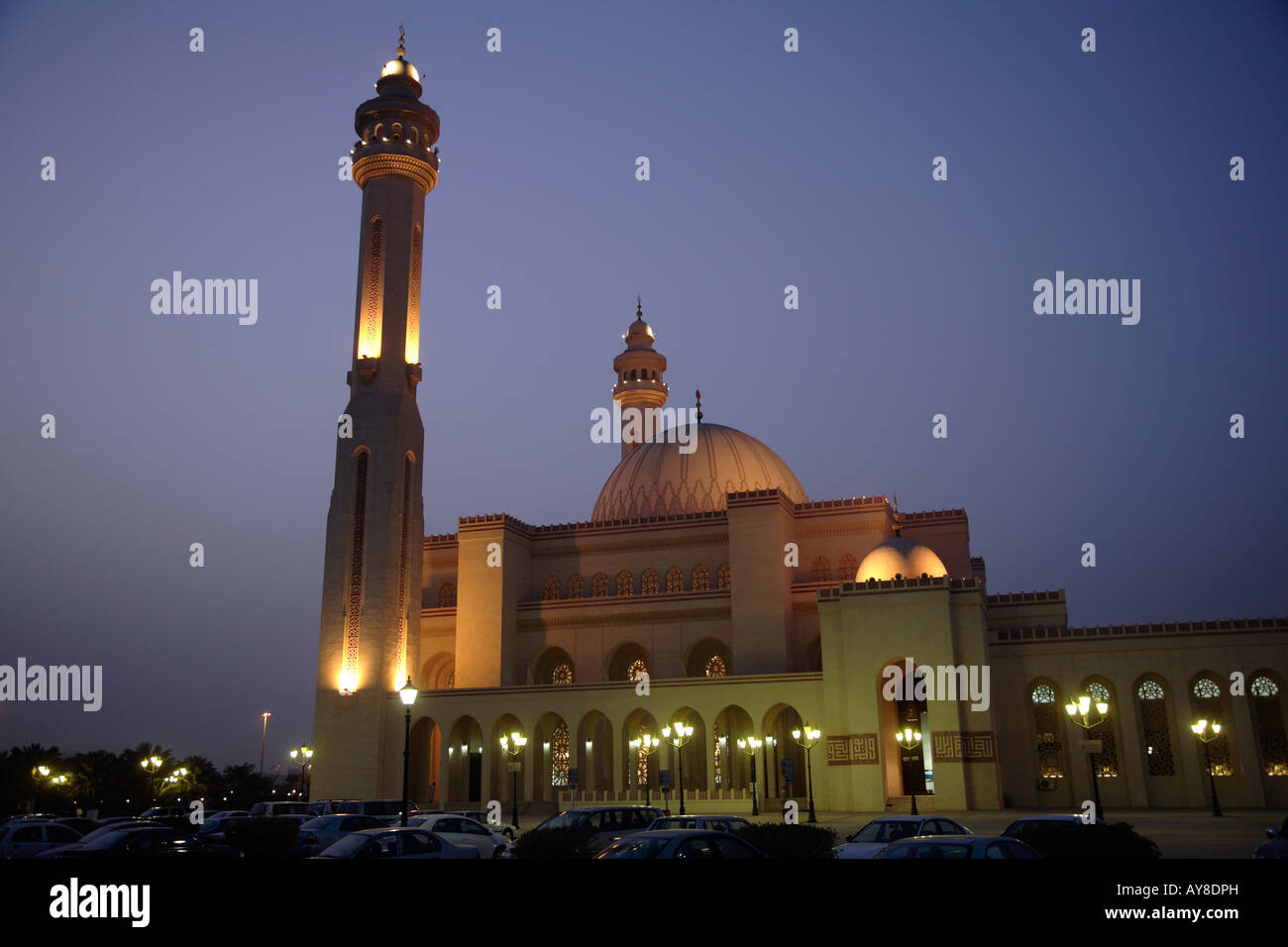 Bahrain Manama Al Fatih Mosque Stock Photo - Alamy
