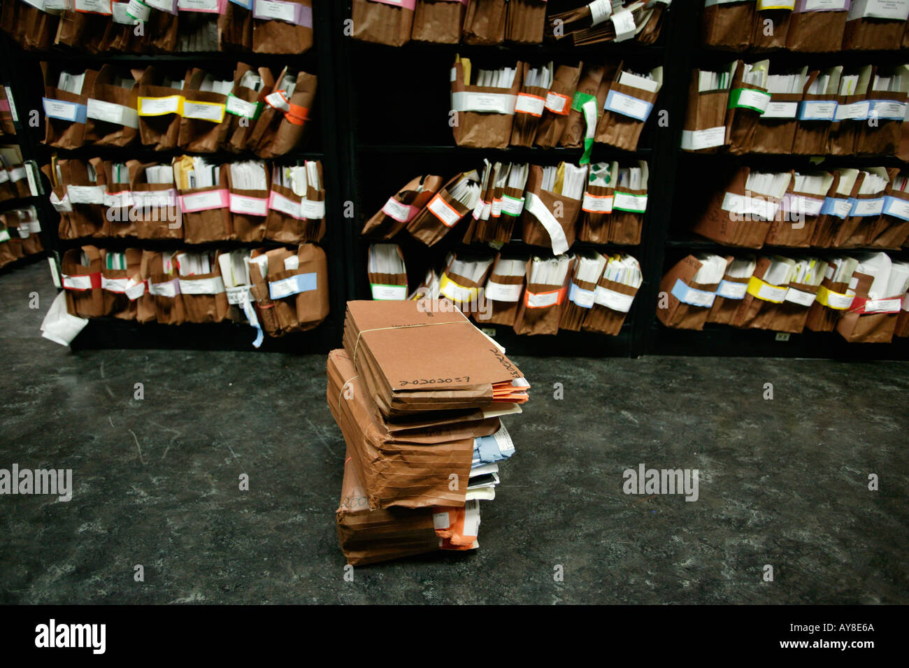 Fileing hi-res stock photography and images - Alamy