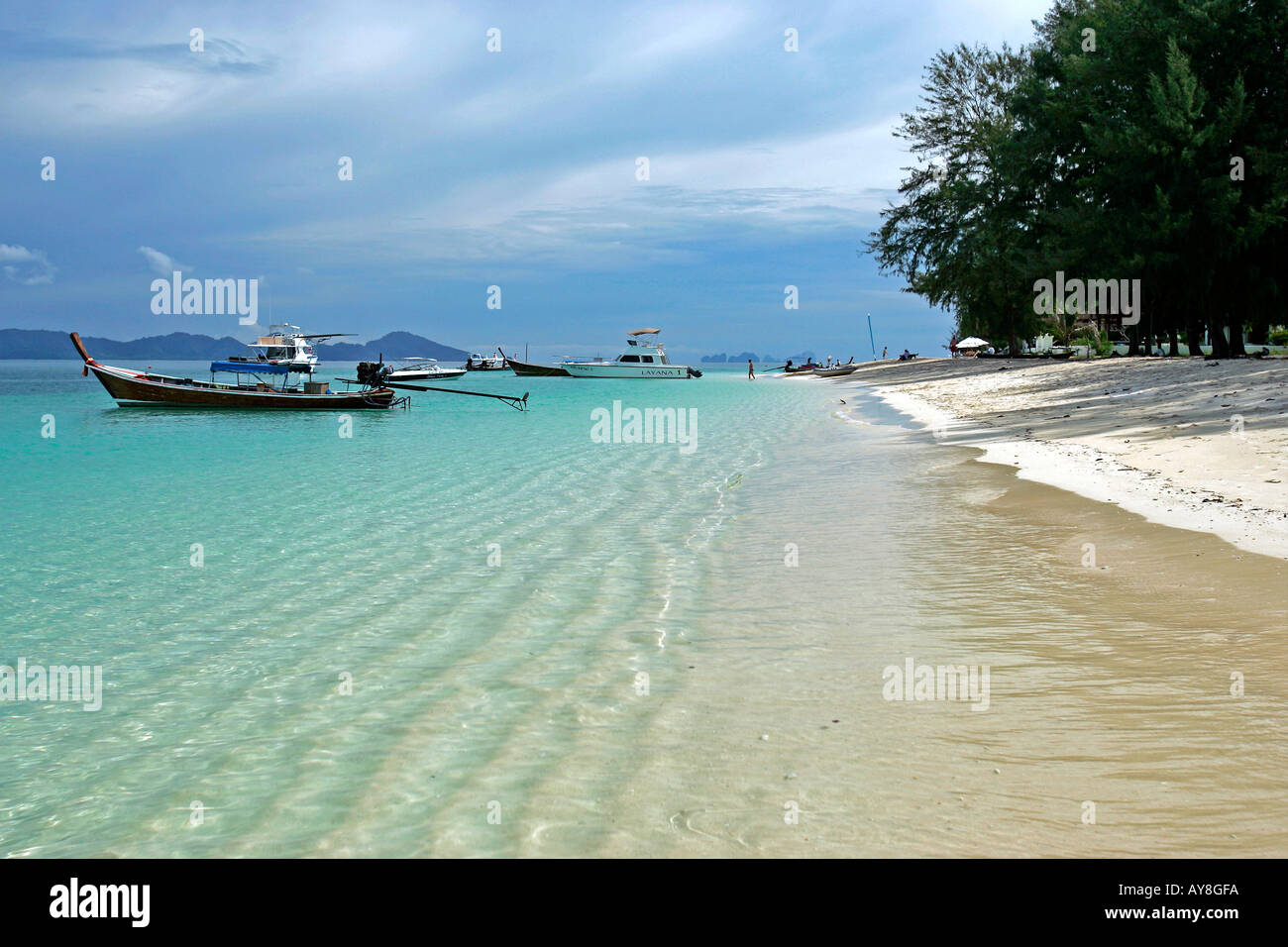 Koh kradan island tropical beach hi-res stock photography and images ...