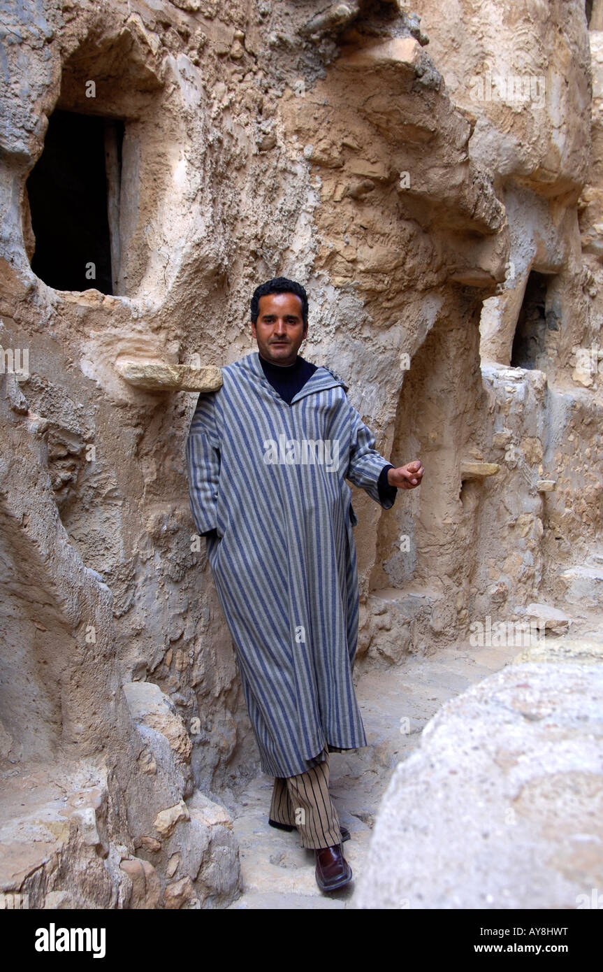 Berber Man In Traditional Dress Stock Photos & Berber Man In ...