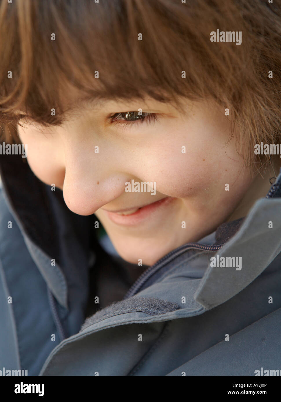 Good looking happy smiley hi-res stock photography and images - Alamy