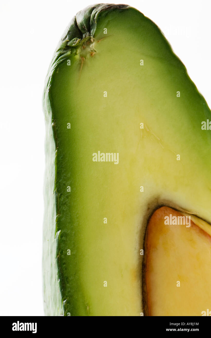 Avocado cross section hi-res stock photography and images - Alamy
