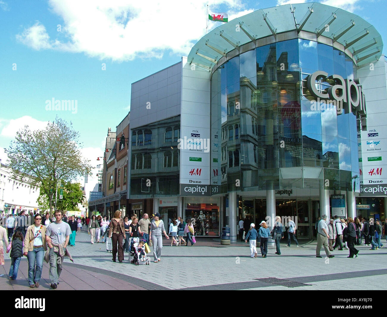 People Shopping in Summer, Capitol Centre Queen Street, Cardiff City ...