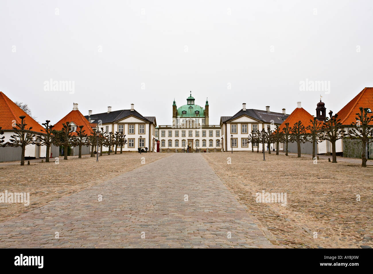 Fredensborg palace hi-res stock photography and images - Alamy