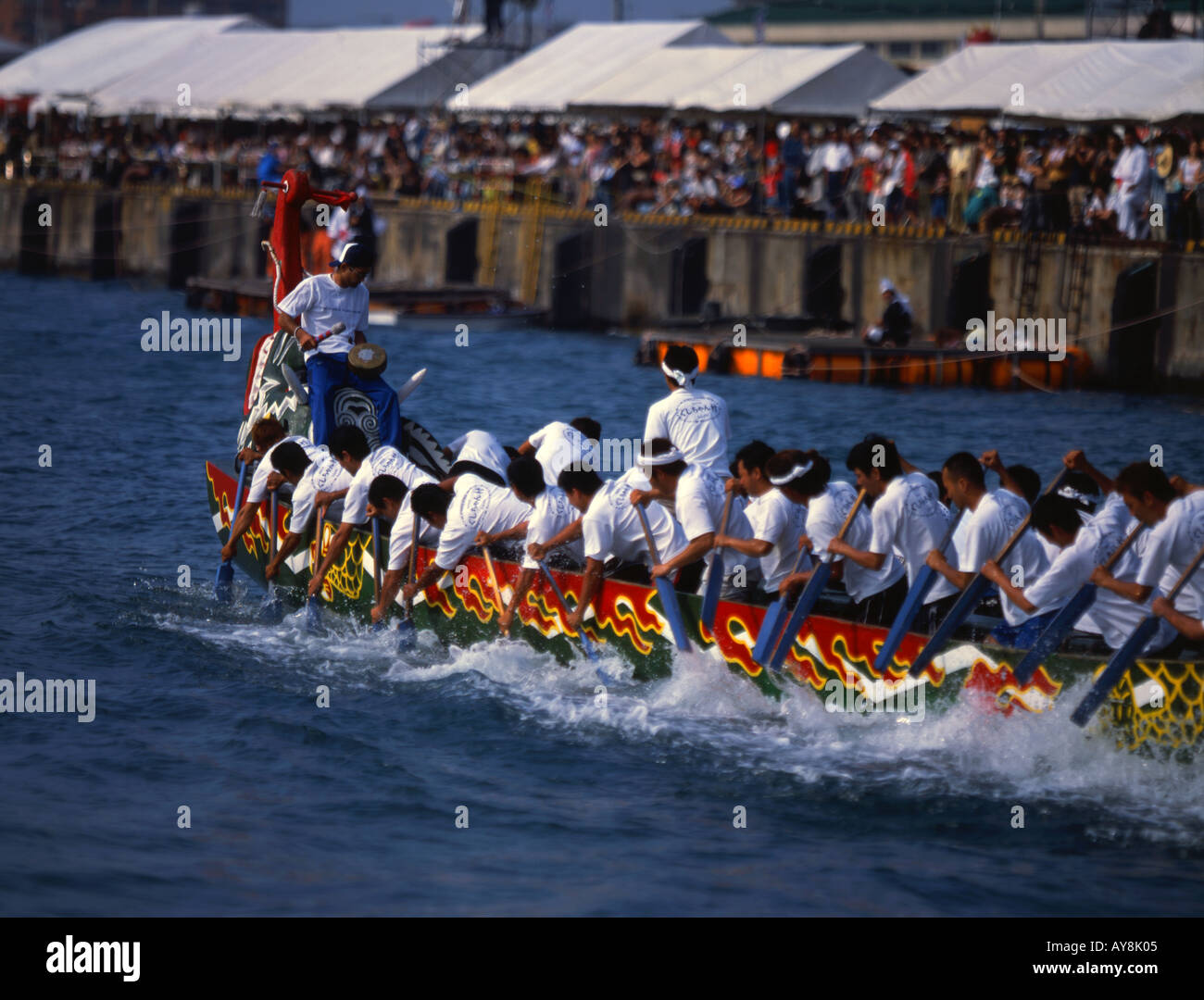 Okinawa dragon boat hi-res stock photography and images - Alamy
