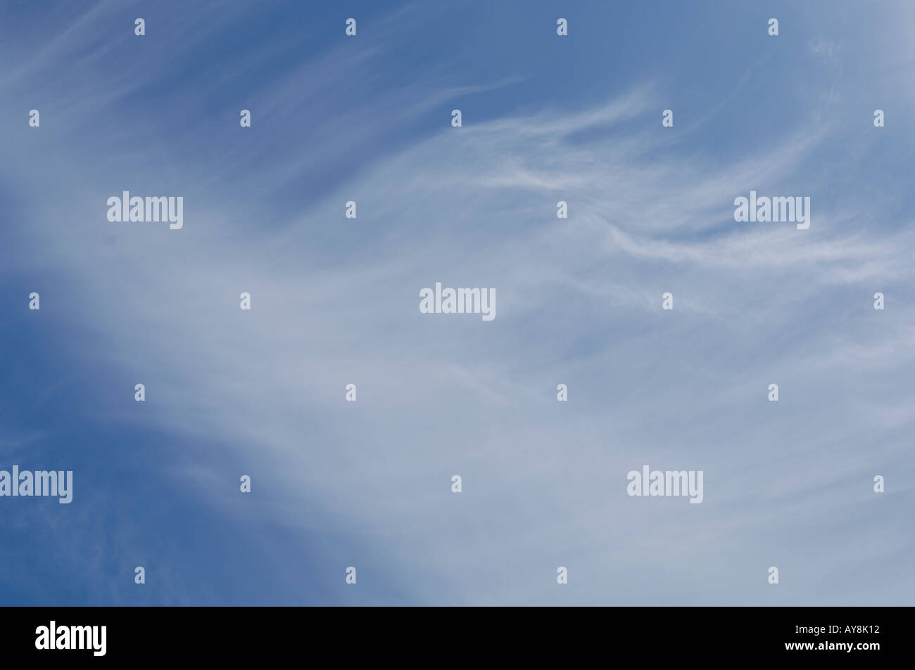 Cirrus vertebratus hi-res stock photography and images - Alamy