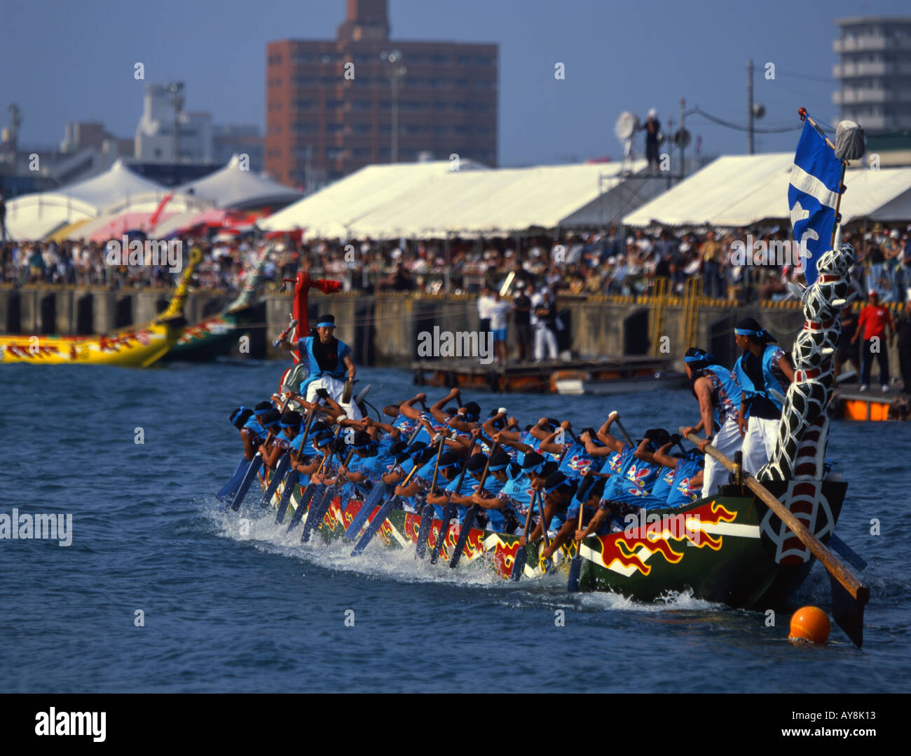 Okinawa dragon boat hi-res stock photography and images - Alamy
