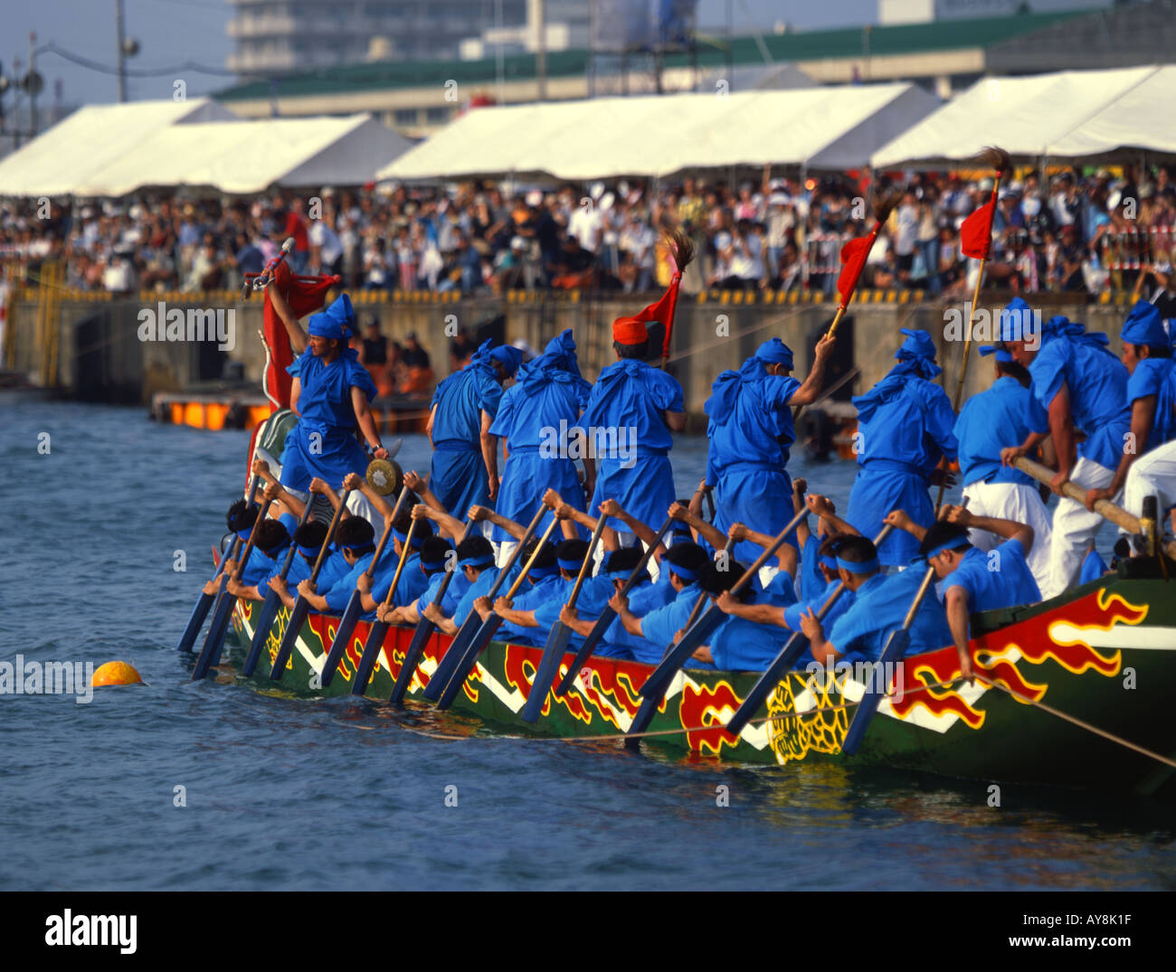 Okinawa dragon boat hi-res stock photography and images - Alamy