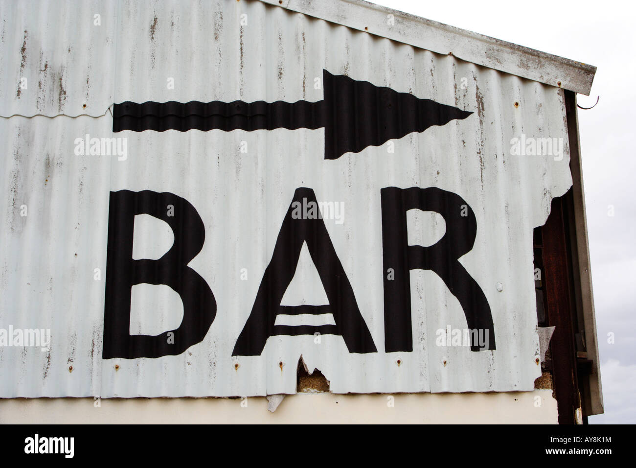 Bar sign with arrow Stock Photo - Alamy