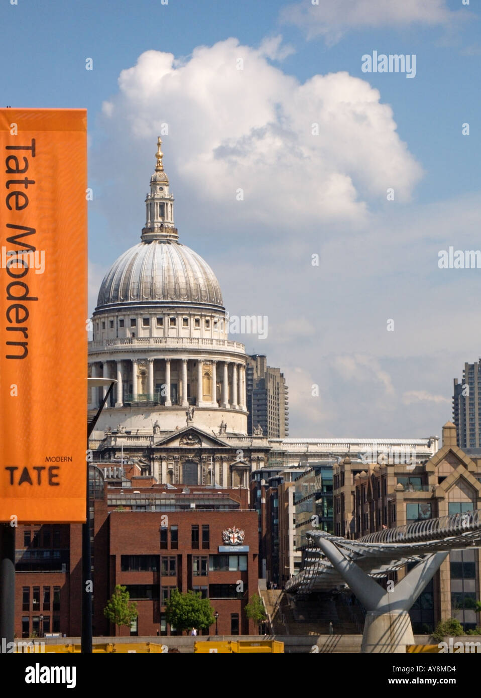 Tate Modern Sign, Millenium Bridge St Paul s Cathedral River Thames ...