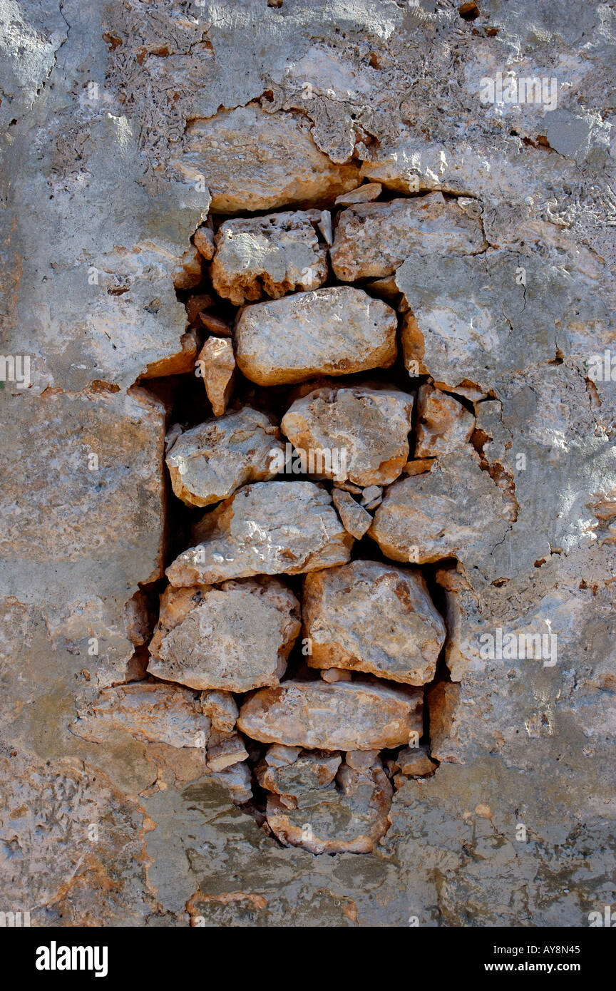 Cracks in the wall Stock Photo - Alamy