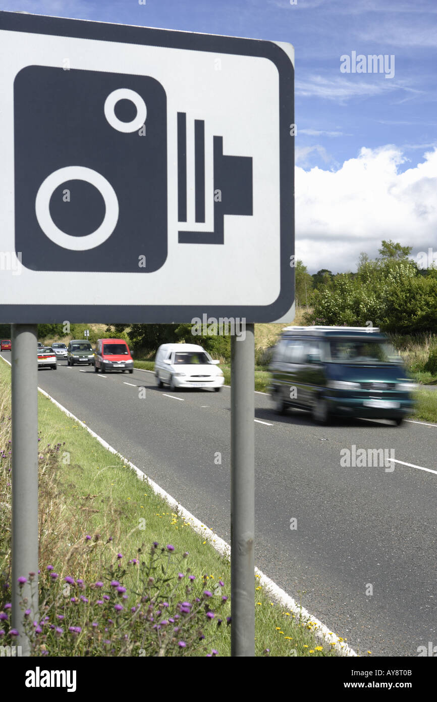 Speed camera sign Stock Photo - Alamy