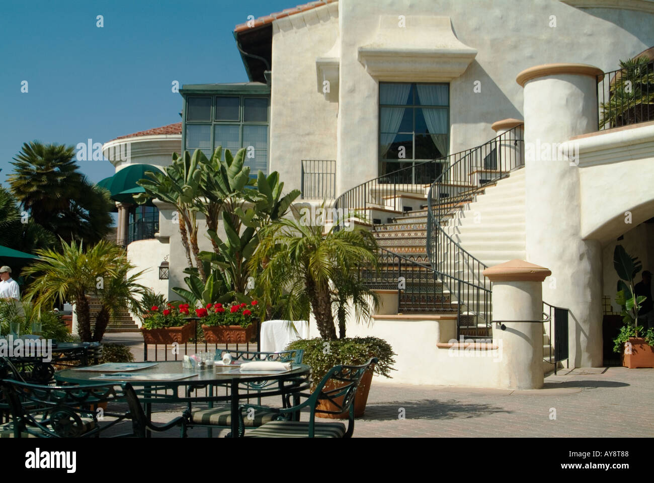 Pelican Hill Golf Club, Newport beach , CA, Golf club patio restaurant ...