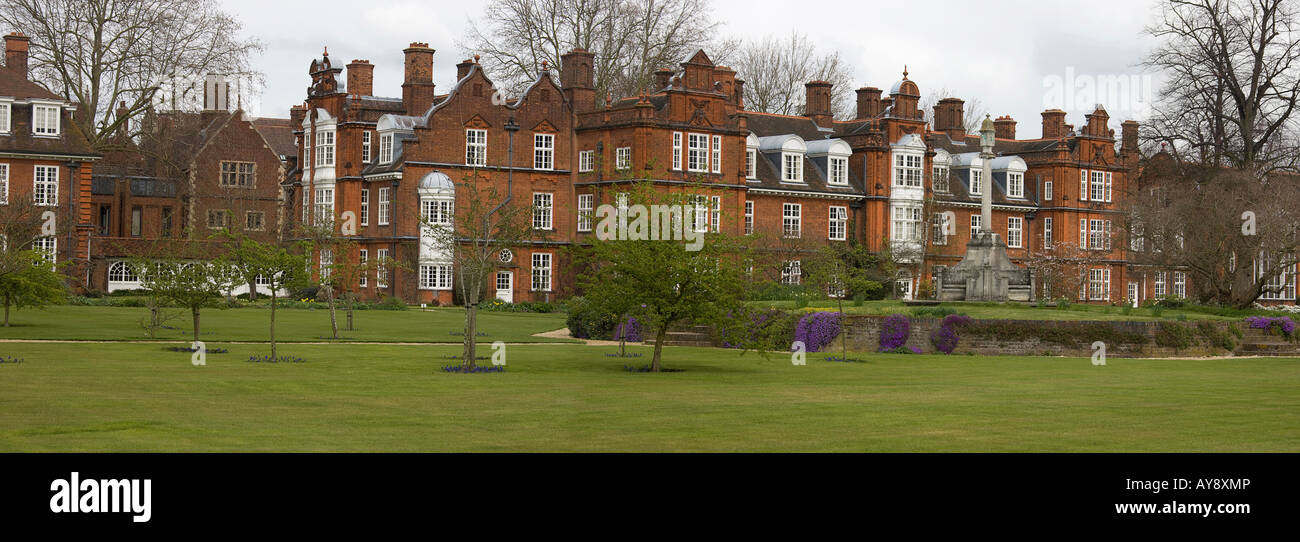 Newnham college. Cambridge. Cambridgeshire. East Anglia. UK Stock Photo ...